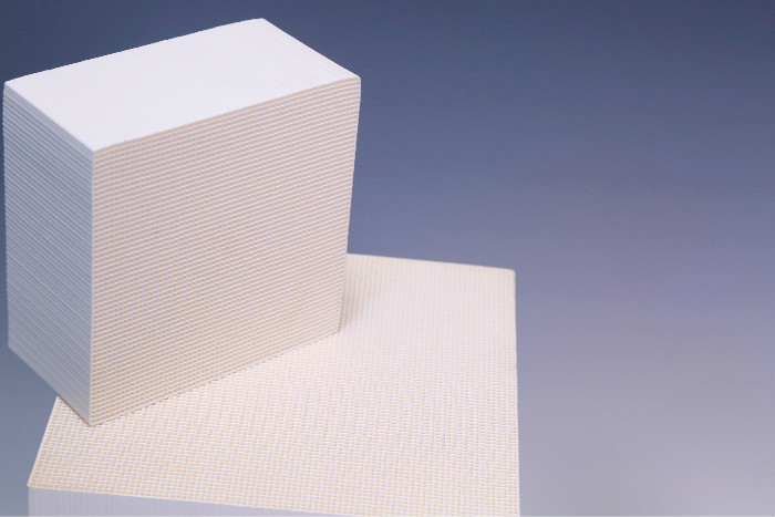 VOC Honeycomb Ceramic Substrate , porous High Temperature Ceramic