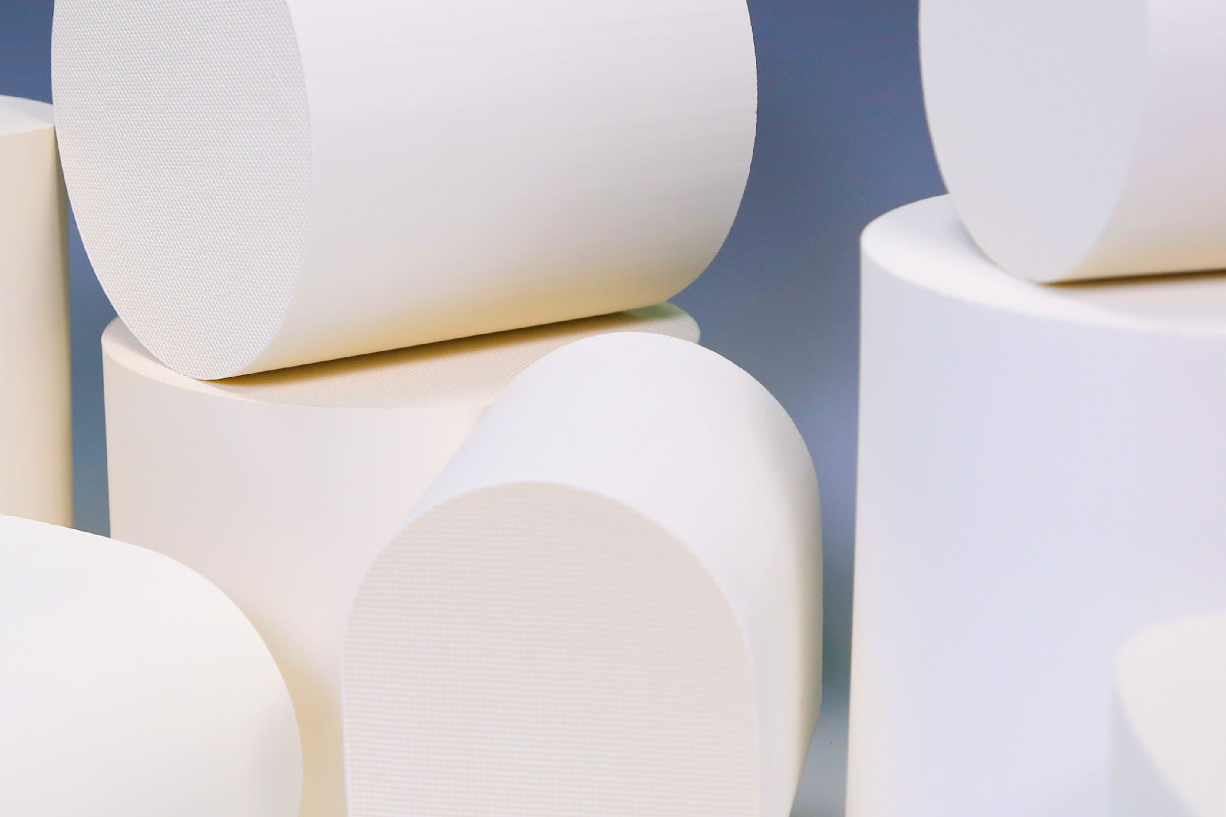 Catalyst Support Cordierite Honeycomb Ceramic White For TWC