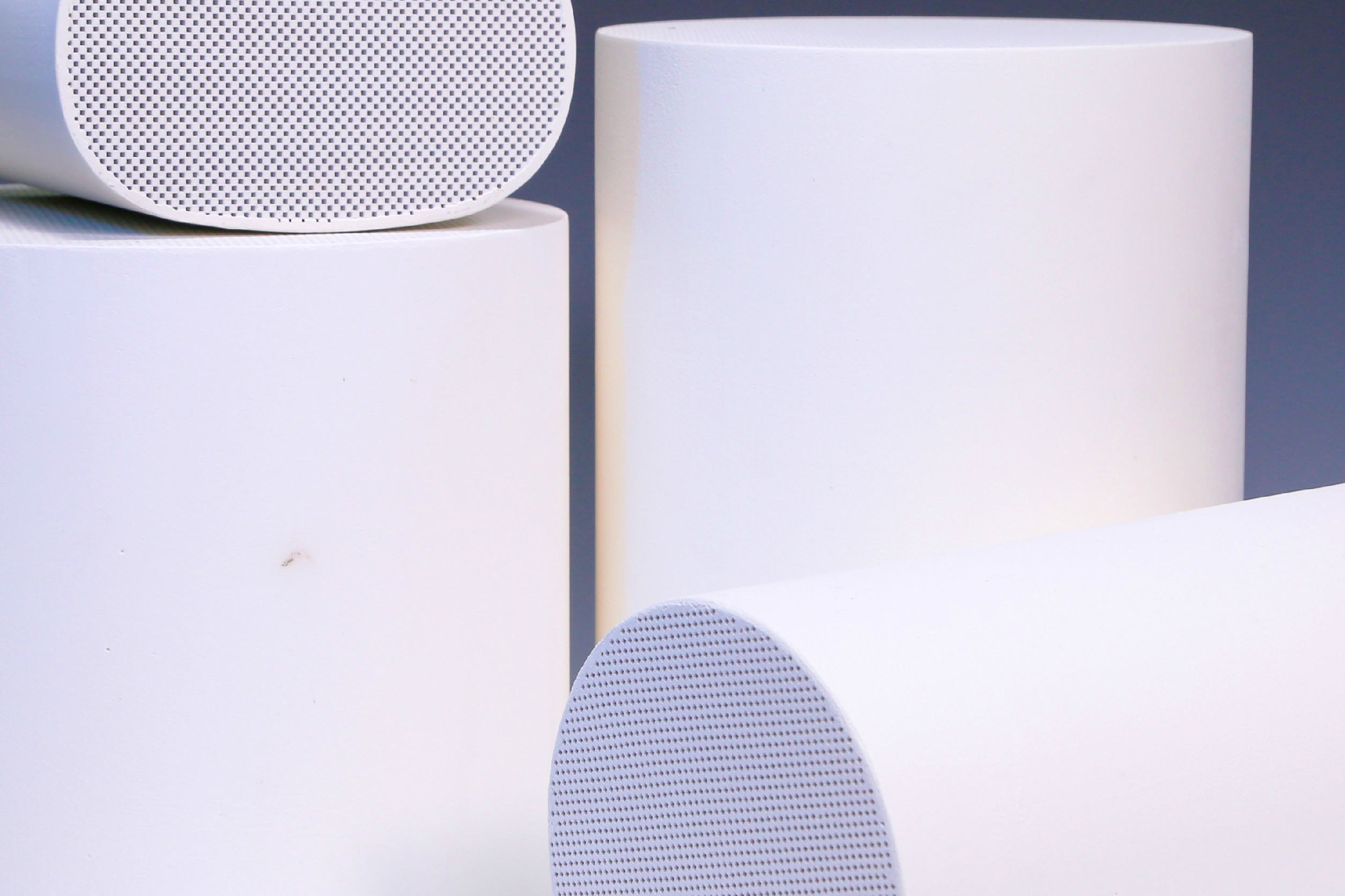 Cordierite DPF Filter Honeycomb Ceramic For Diesel Catalytic Converter