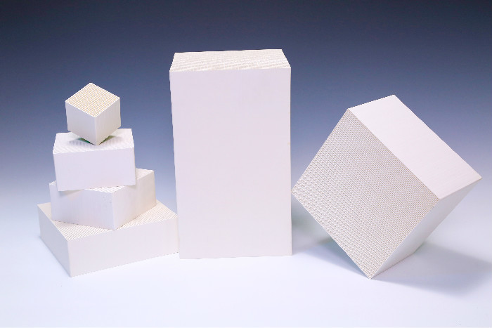 VOC Monolithic Catalyst Support / porous Ceramic Substrate FOR car